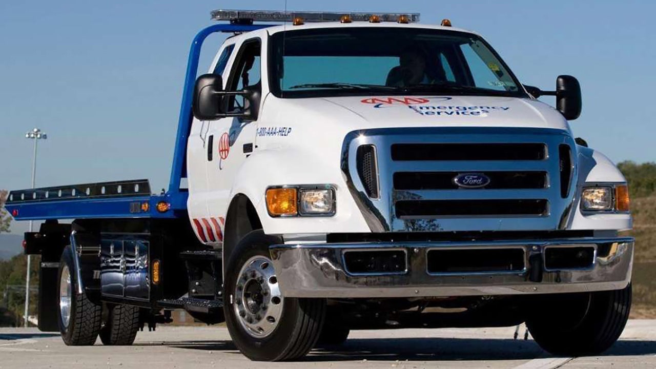 AAA offers free 'Tow to Go' program this Christmas, New Year's to ...