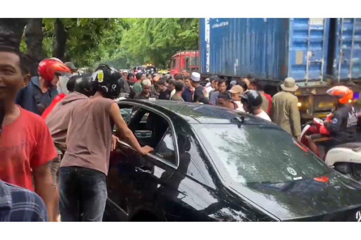 Kronologi Kecelakaan Beruntun di Kenjeran, Diduga Berawal dari Tabrak Lari Kronologi Kecelakaan Beruntun di Kenjeran, Diduga Berawal dari Tabrak Lari