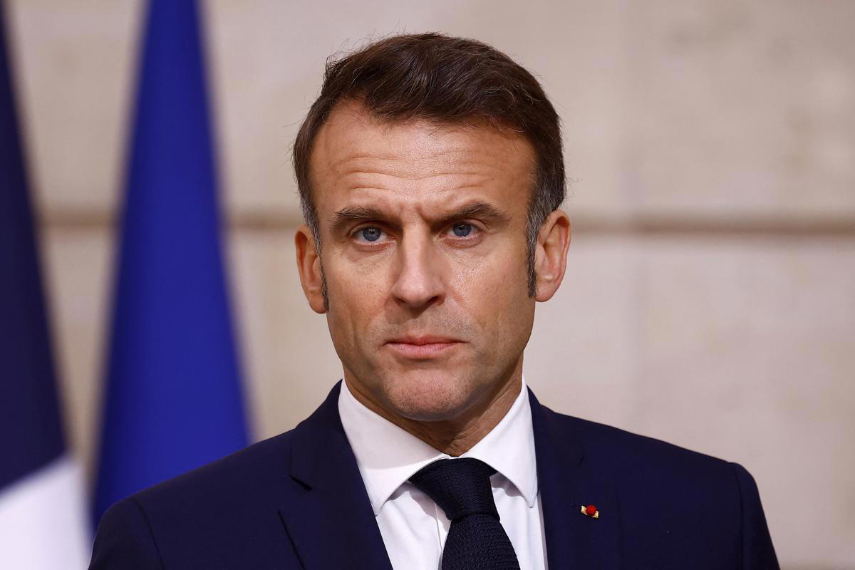 Francia, l'Eliseo si prepara per l'annuncio: Francia, l'Eliseo si prepara per l'annuncio: