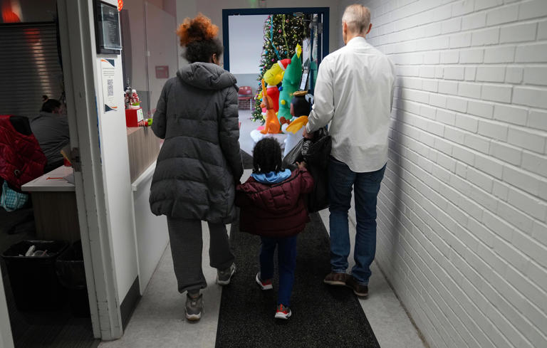 Season for Sharing: Mary Rigg Neighborhood Center helps families meet ...