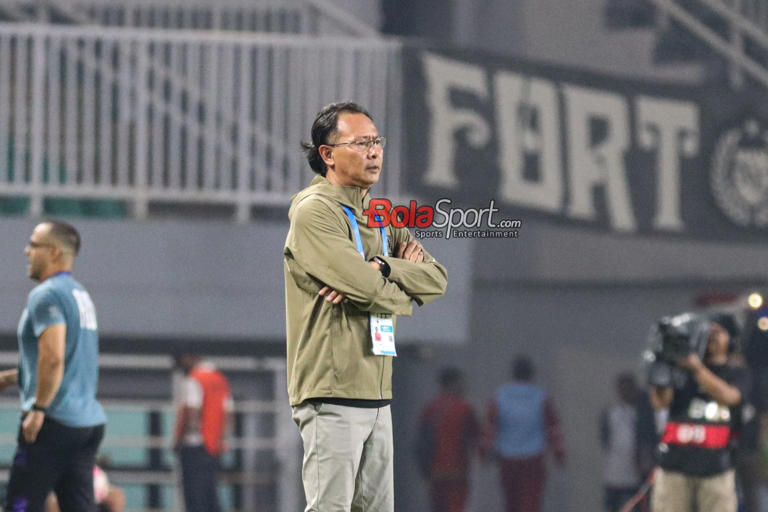 Tak Gentar Hadapi Persib yang Belum Terkalahkan, Pelatih Persis Ong Kim ... Tak Gentar Hadapi Persib yang Belum Terkalahkan, Pelatih Persis Ong Kim ...