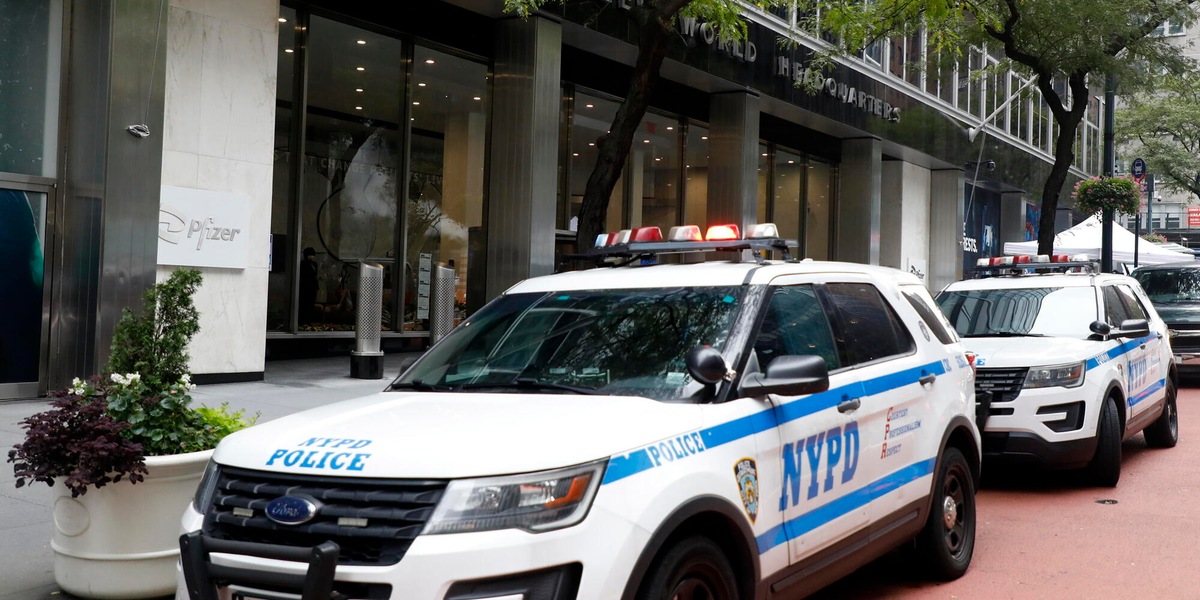 New York, regolamento di conti tra gang: 3 morti e 11 feriti