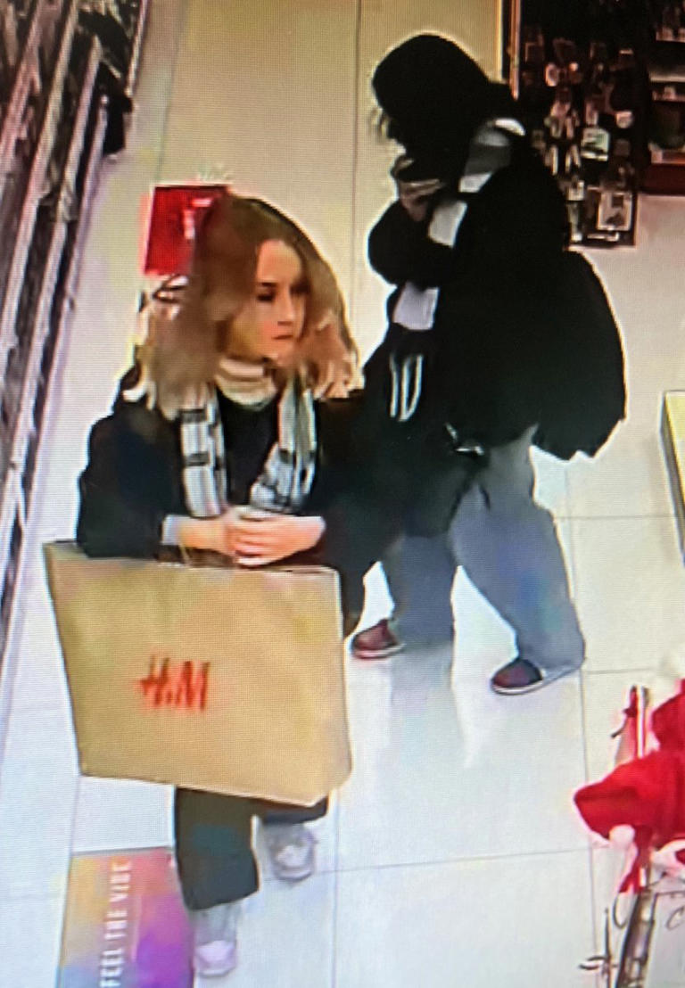 Policja szuka tych dwóch kobiet. Poznajesz je? Policja szuka tych dwóch kobiet. Poznajesz je?