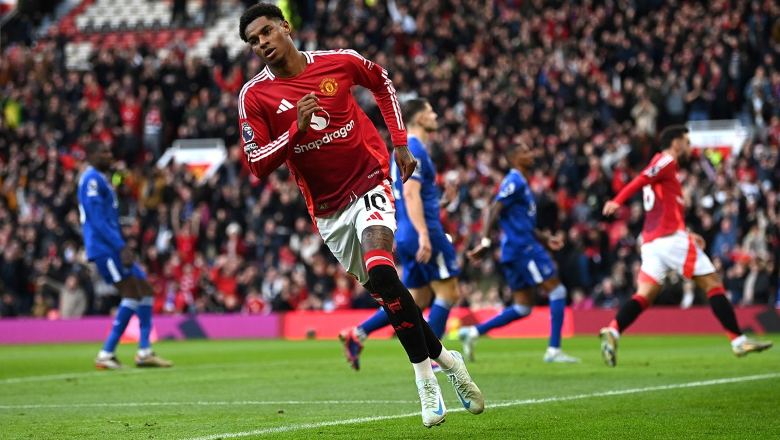 Pundit explains why it makes sense for Arsenal to sign Rashford Pundit explains why it makes sense for Arsenal to sign Rashford