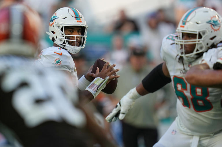 Miami Dolphins vs Cleveland Browns picks, predictions, odds: Who wins ...