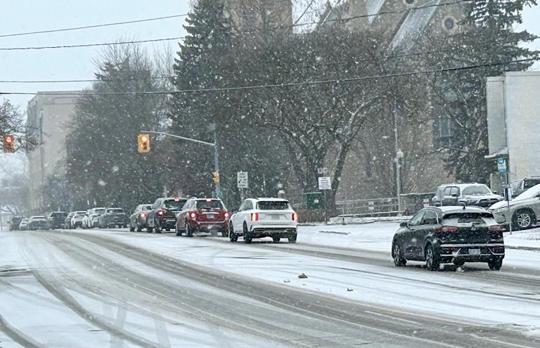 Fresh burst of spring snow looms in Ontario amid incoming chilly air