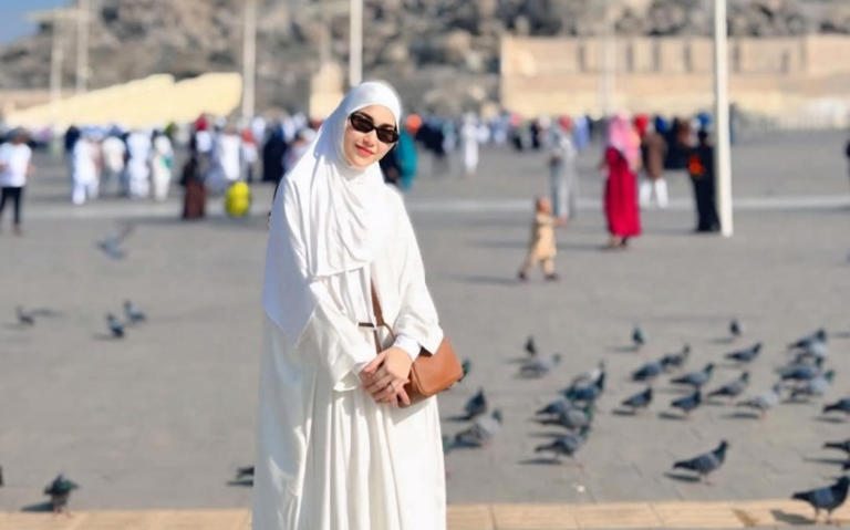 Laksanakan Umrah, Ayu Ting Ting Didoakan Segera Dapat Jodoh Laksanakan Umrah, Ayu Ting Ting Didoakan Segera Dapat Jodoh