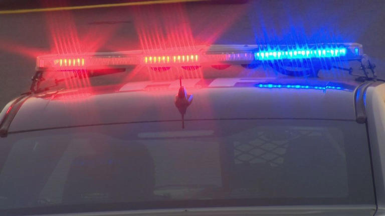 40-year-old man shot in face, crashes car, and jumps out of ambulance ...