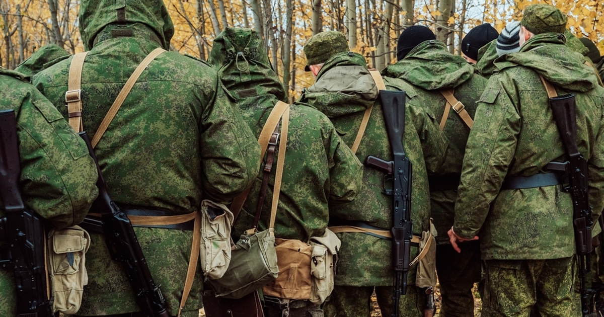 Russia Sees Sharp Drop in Military Volunteers to Fight in Ukraine