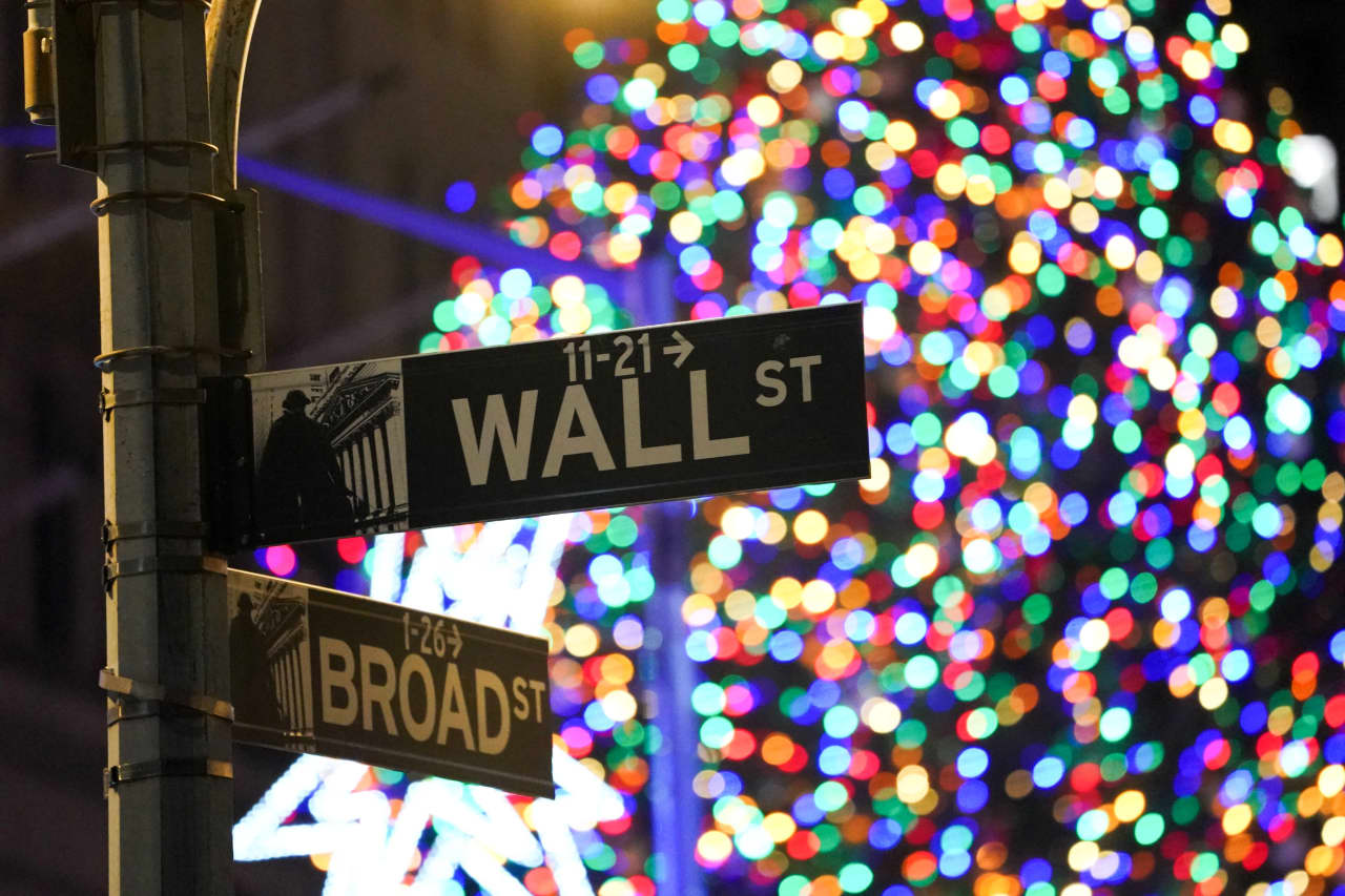 Is the Stock Market Open Today? Here Are the Trading Hours for ...