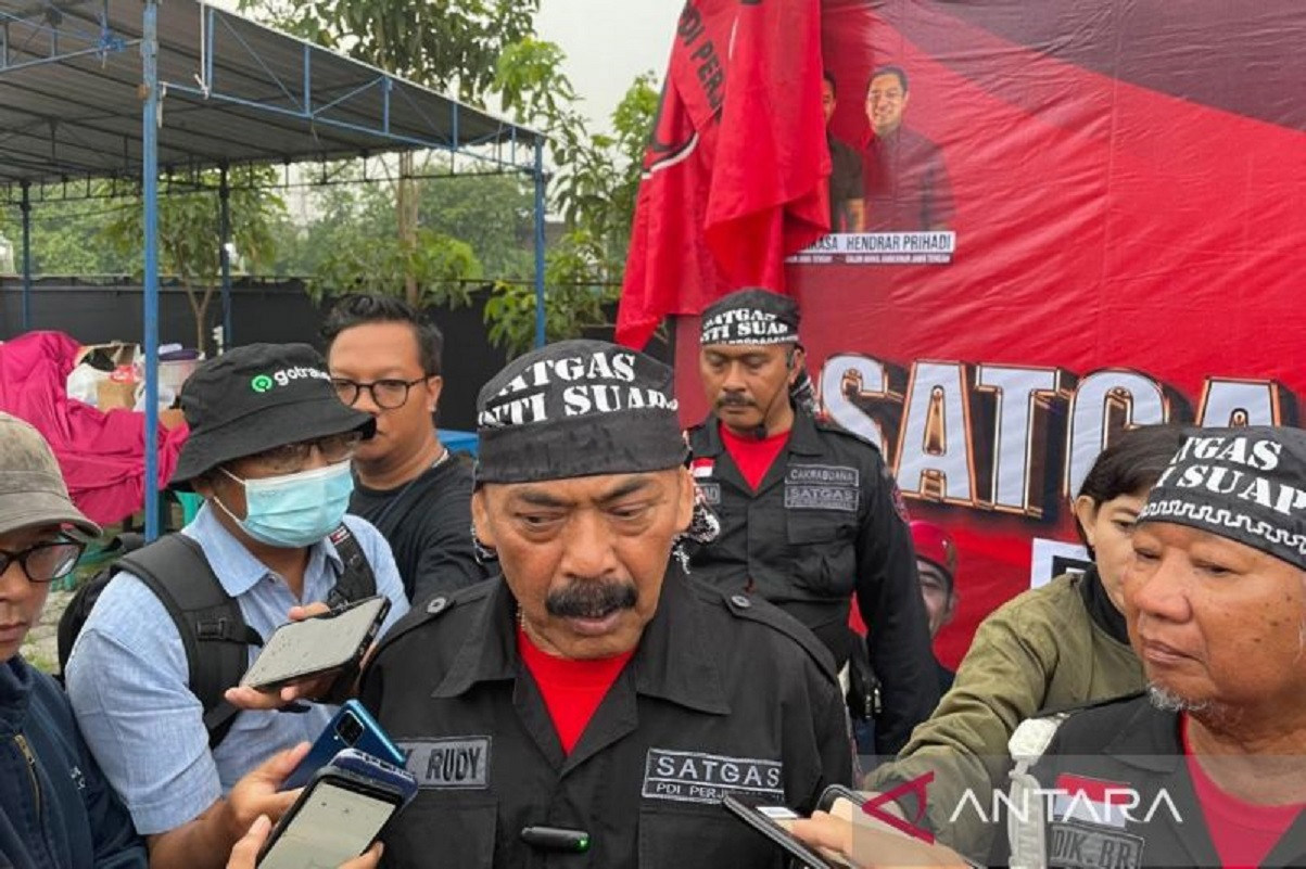 Hasto Dikabarkan jadi Tersangka KPK, FX Rudy Bilang Begini Hasto Dikabarkan jadi Tersangka KPK, FX Rudy Bilang Begini