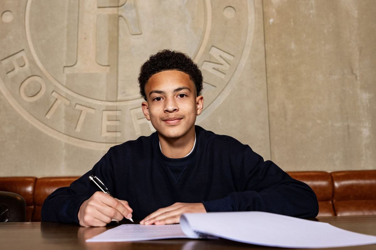 Eerste profcontract voor jeugdspeler Noah Bout Eerste profcontract voor jeugdspeler Noah Bout