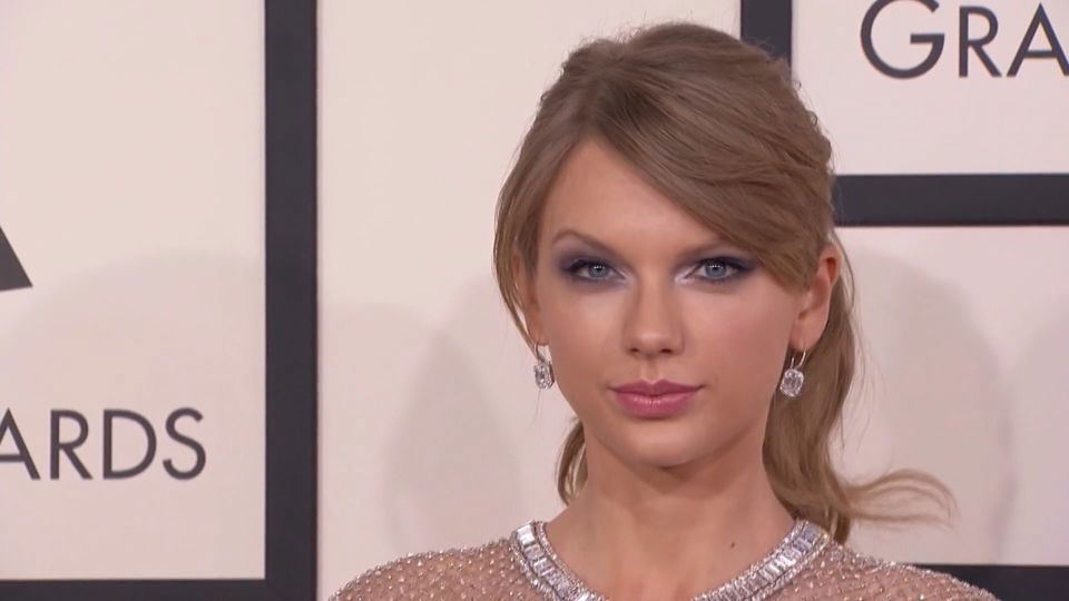 Hollywood Minute: Taylor Swift’s generous donation Hollywood Minute: Taylor Swift’s generous donation