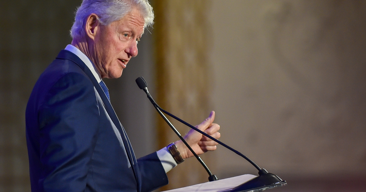 Health Scare for Bill Clinton, Hospitalized in Washington for Fever