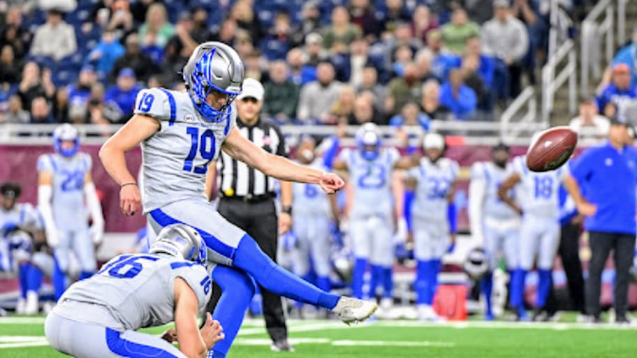Cleveland Browns Sign St. Louis Battlehawks Standout Kicker Andre Szmyt