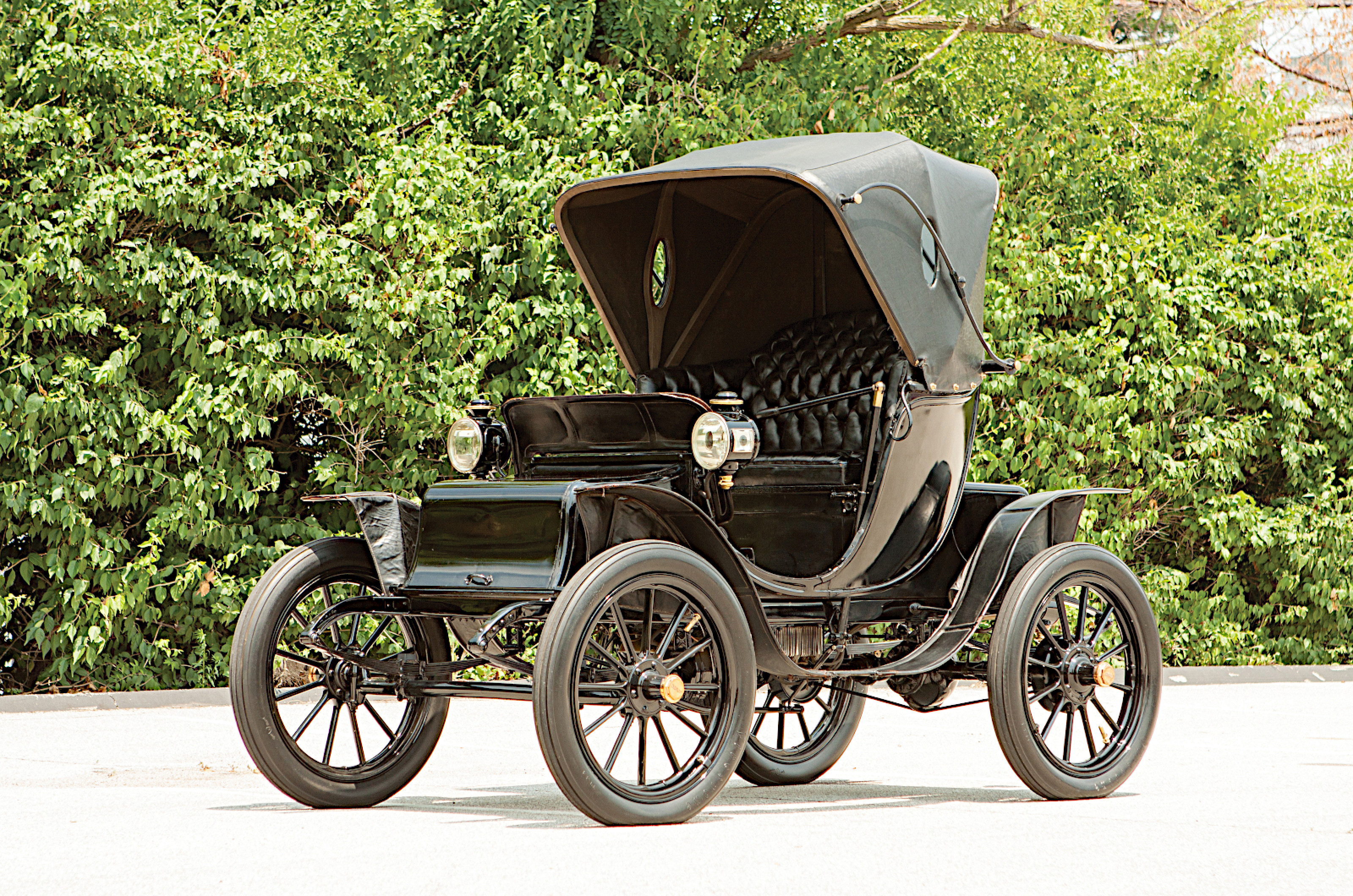 28 forgotten electric classic cars