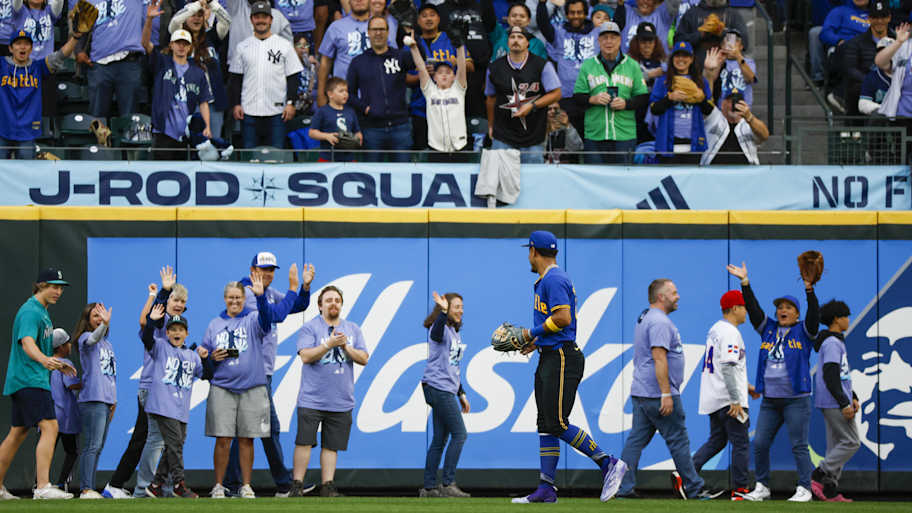 Seattle Mariners Supporters Named One of The Most Aggrieved Fanbases
