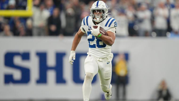 Colts' $42 million star earns AFC Player of the Week nod
