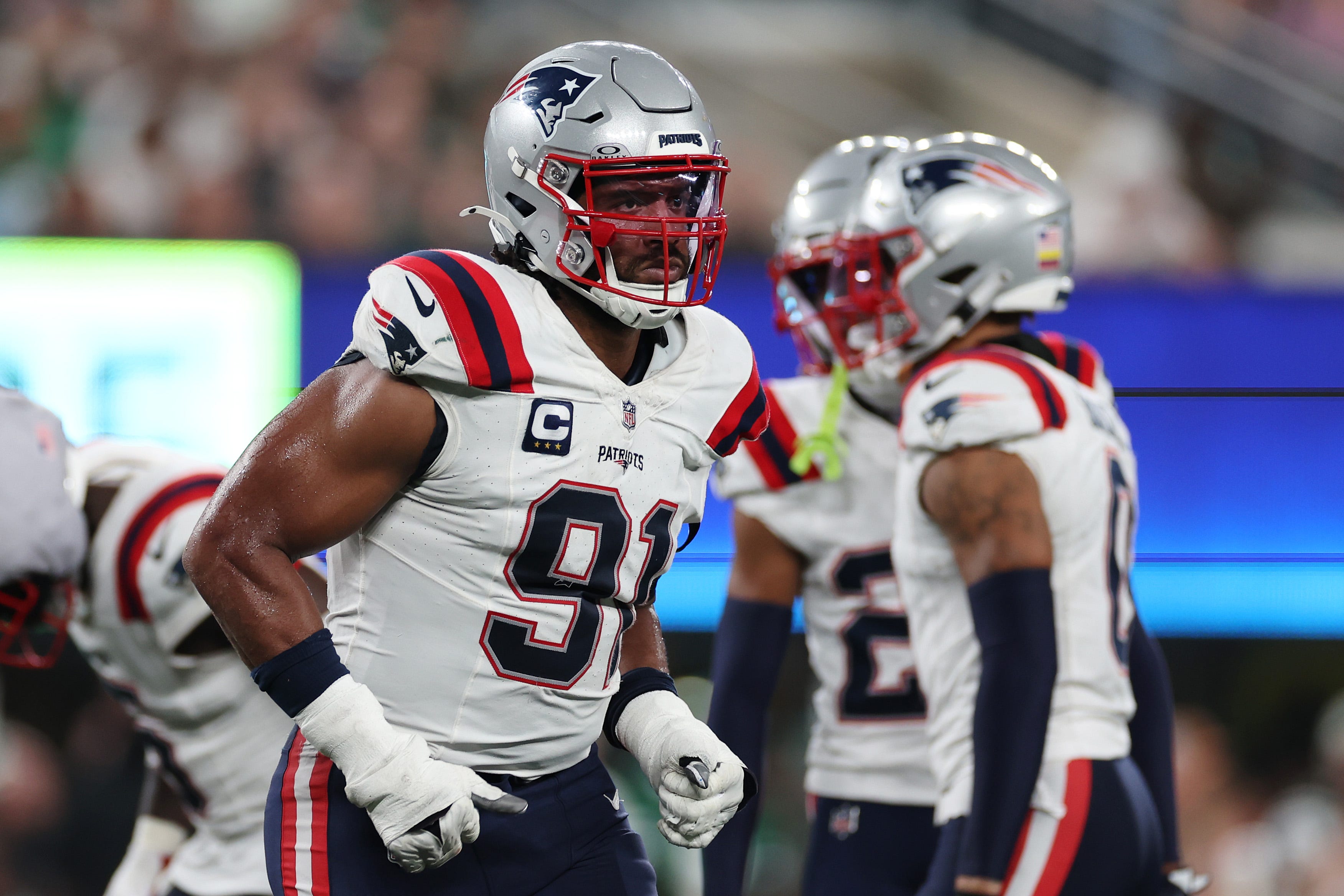 Patriots captain calls Jerod Mayo one of the best leaders he's seen