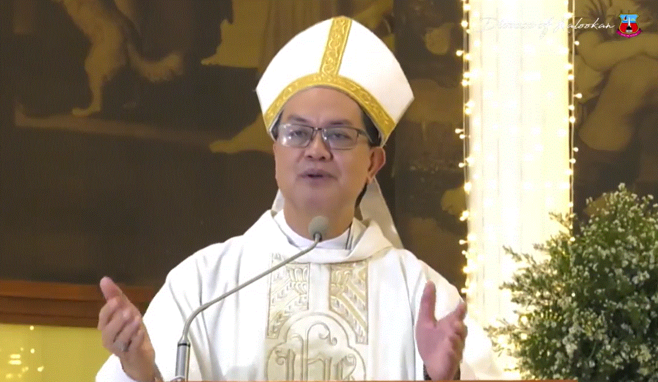 Cardinal David calls on faithful to open hearts, minds