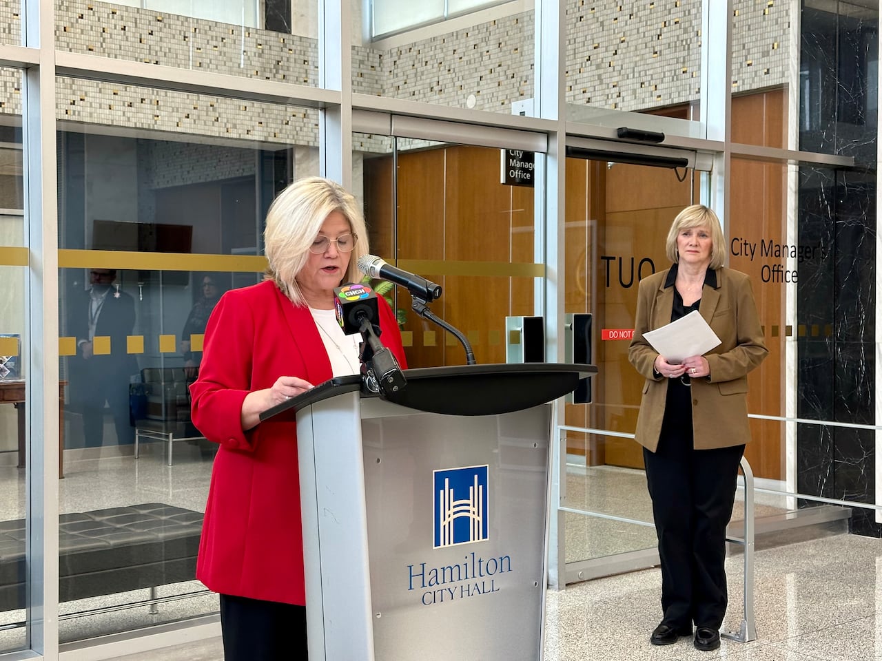 City of Hamilton aims to end tent encampments in parks, says mayor ...