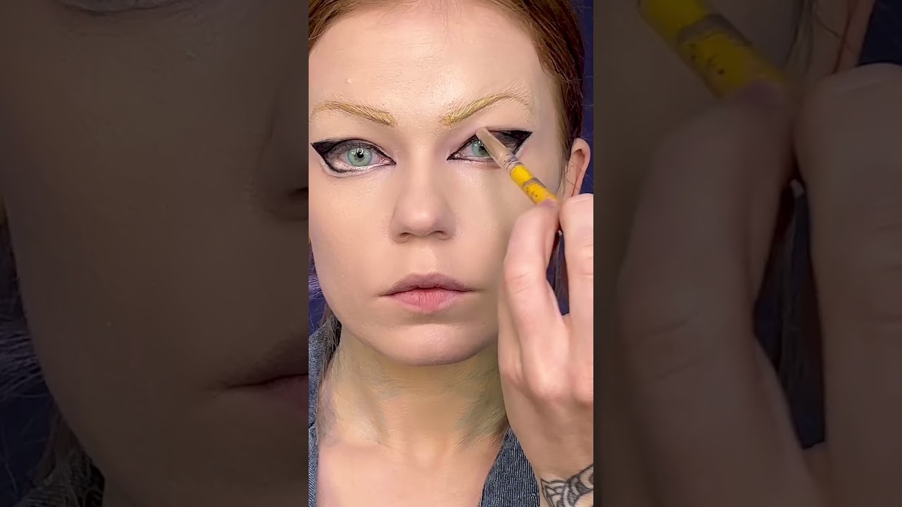 Realistic Android 18 Cosplay Tutorial