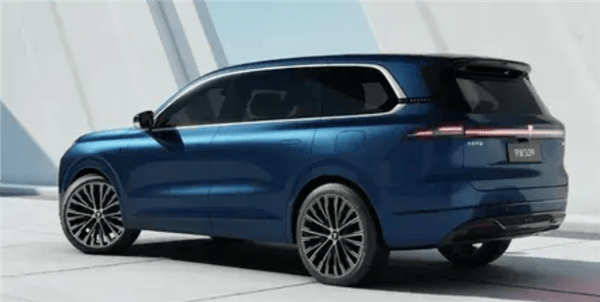 深蓝S09实车亮相，6座大型SUV挑战理想L9市场地位？