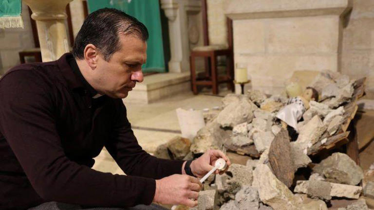 Palestinian Christians struggle to find hope at Christmas Palestinian Christians struggle to find hope at Christmas