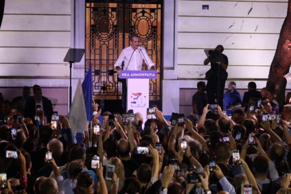 Χάνει ακροατήριο η κυβέρνηση– Αμηχανία στη ΝΔ- Δεύτερο κόμμα οι ...