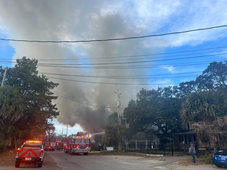 Christmas fire draws large response to Myrtle Beach motel