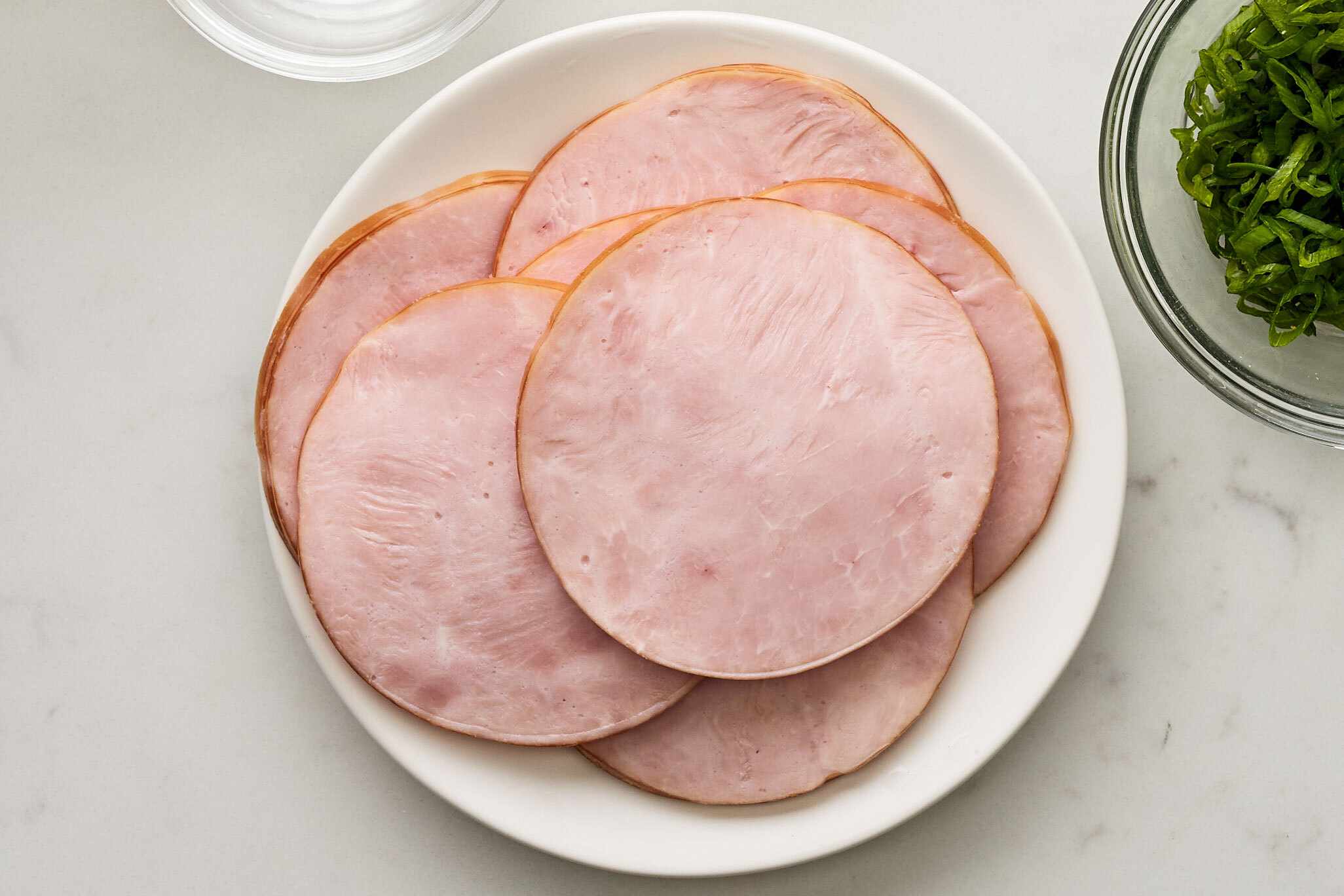 What’s The Difference Between Canadian Bacon And Ham?