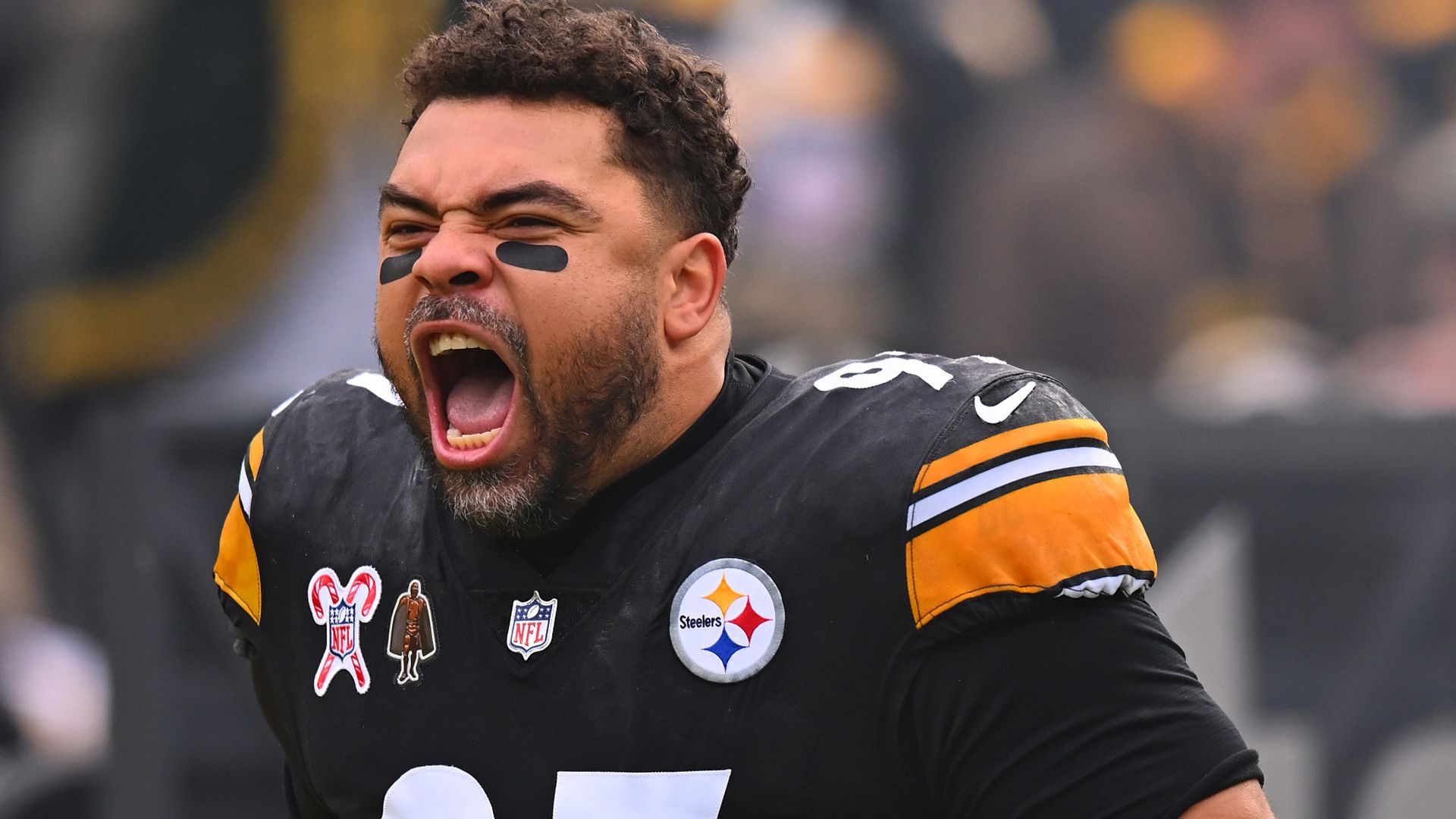 Steelers DT Cam Heyward returns after apparent knee injury in Week 17