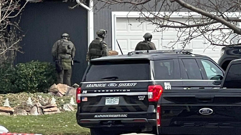 Arapahoe County SWAT team in standoff with barricaded suspect who allegedly fired rifle at neighbor