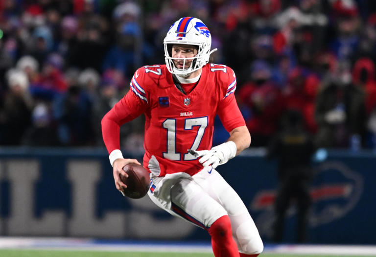 Bills vs. Patriots injury update: Buffalo wide receiver survives scary ...