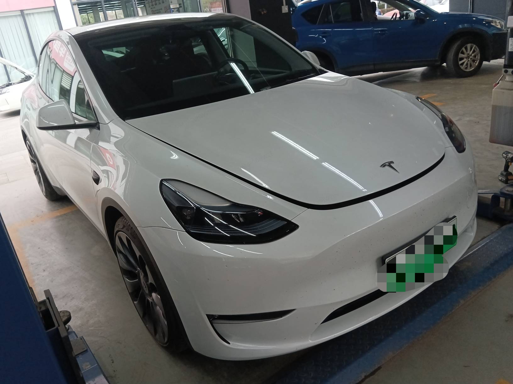 特斯拉 Model Y 2024款 Performance高性能版实拍图