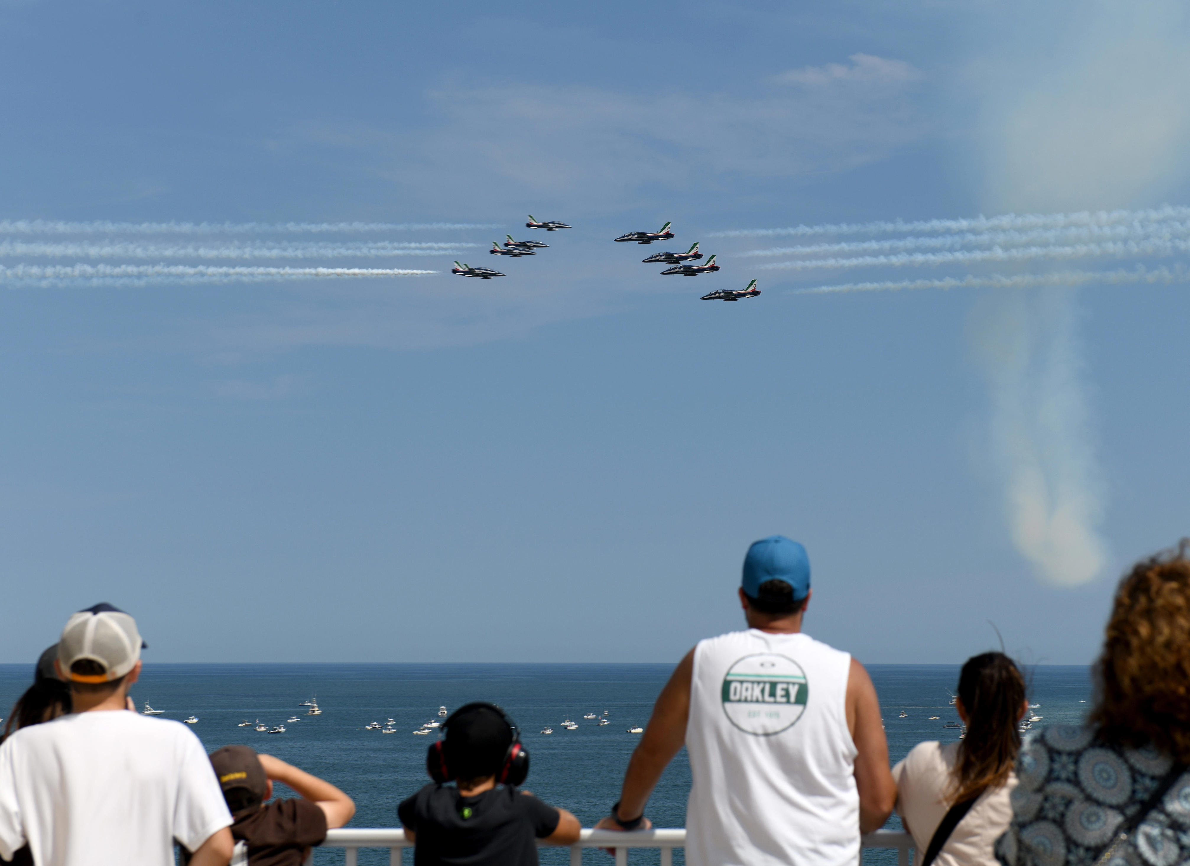 OC Air Show returns this month with Navy Blue Angels, parachute teams ...