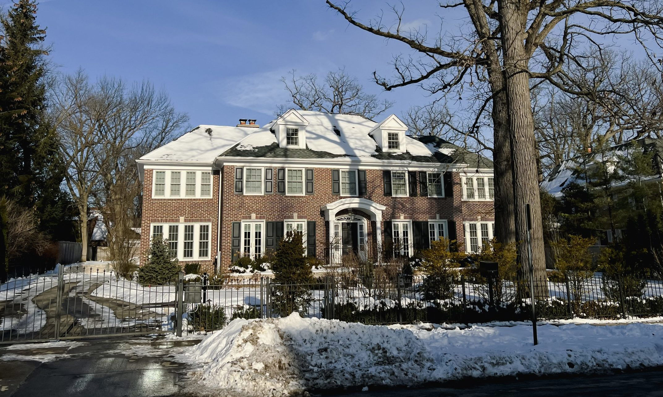Legendary Home Alone house sells for $5,000,000 after Macaulay Culkin ... Legendary Home Alone house sells for $5,000,000 after Macaulay Culkin ...