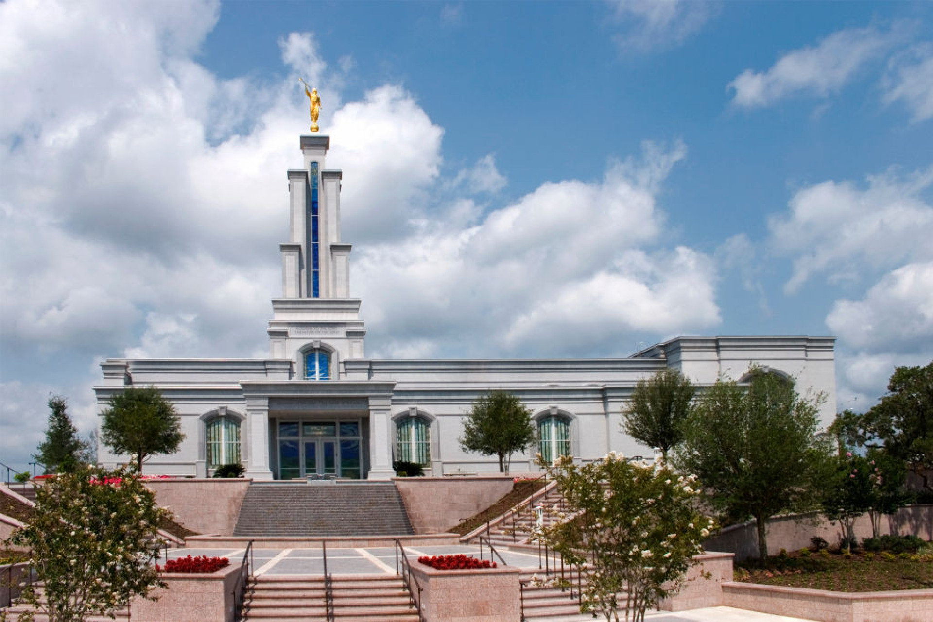 Understanding the architecture of Mormon temples