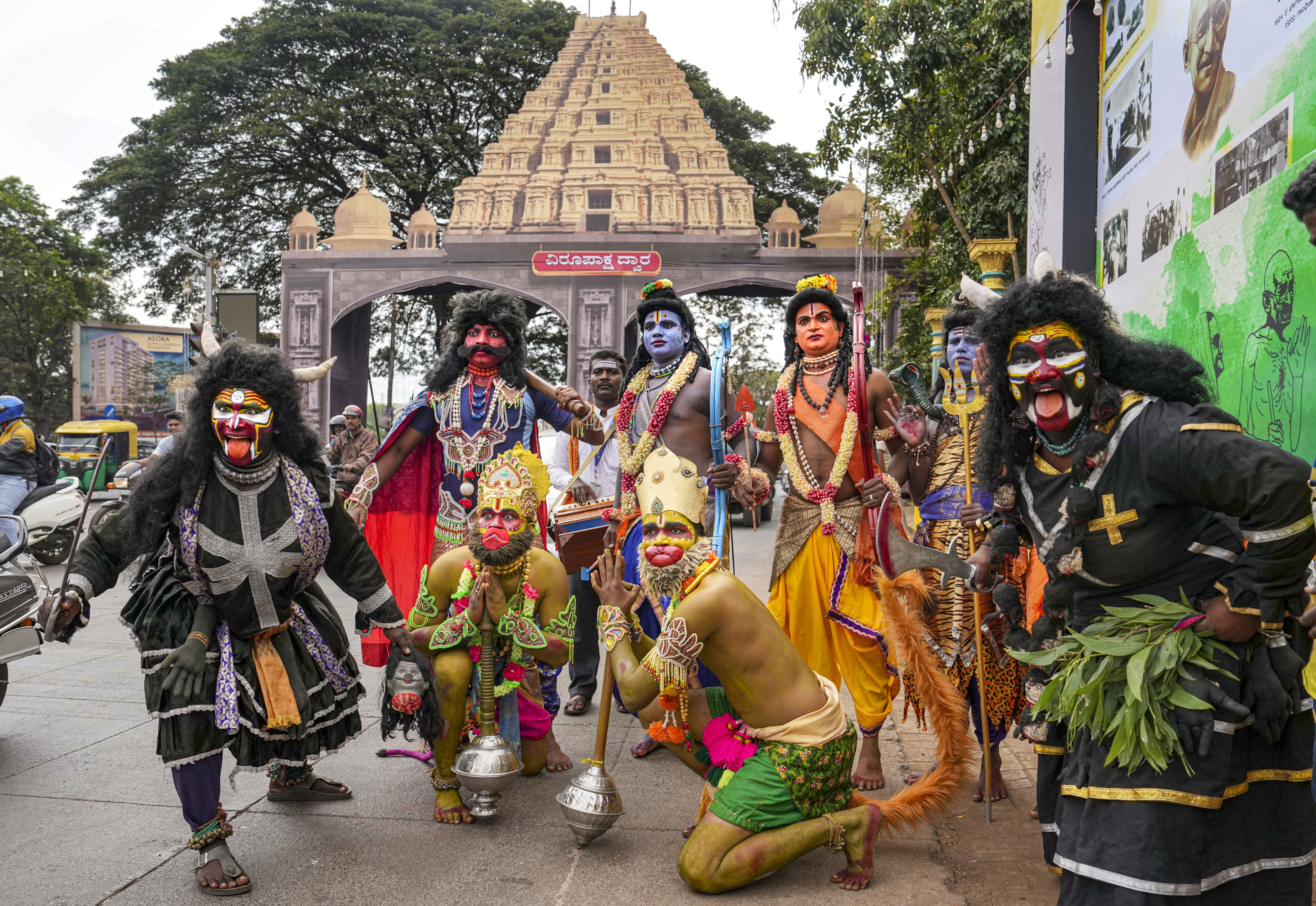 CWC meeting: Cong begins deliberations on 2025 roadmap, vows to protect ...