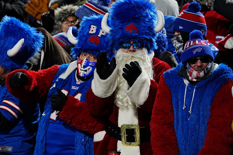 Bills vs. Jets predictions: Is a nail-biter in the forecast? See what ...