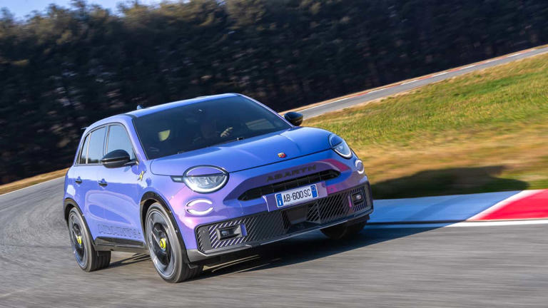 Abarth n'exclut pas un retour aux moteurs à essence