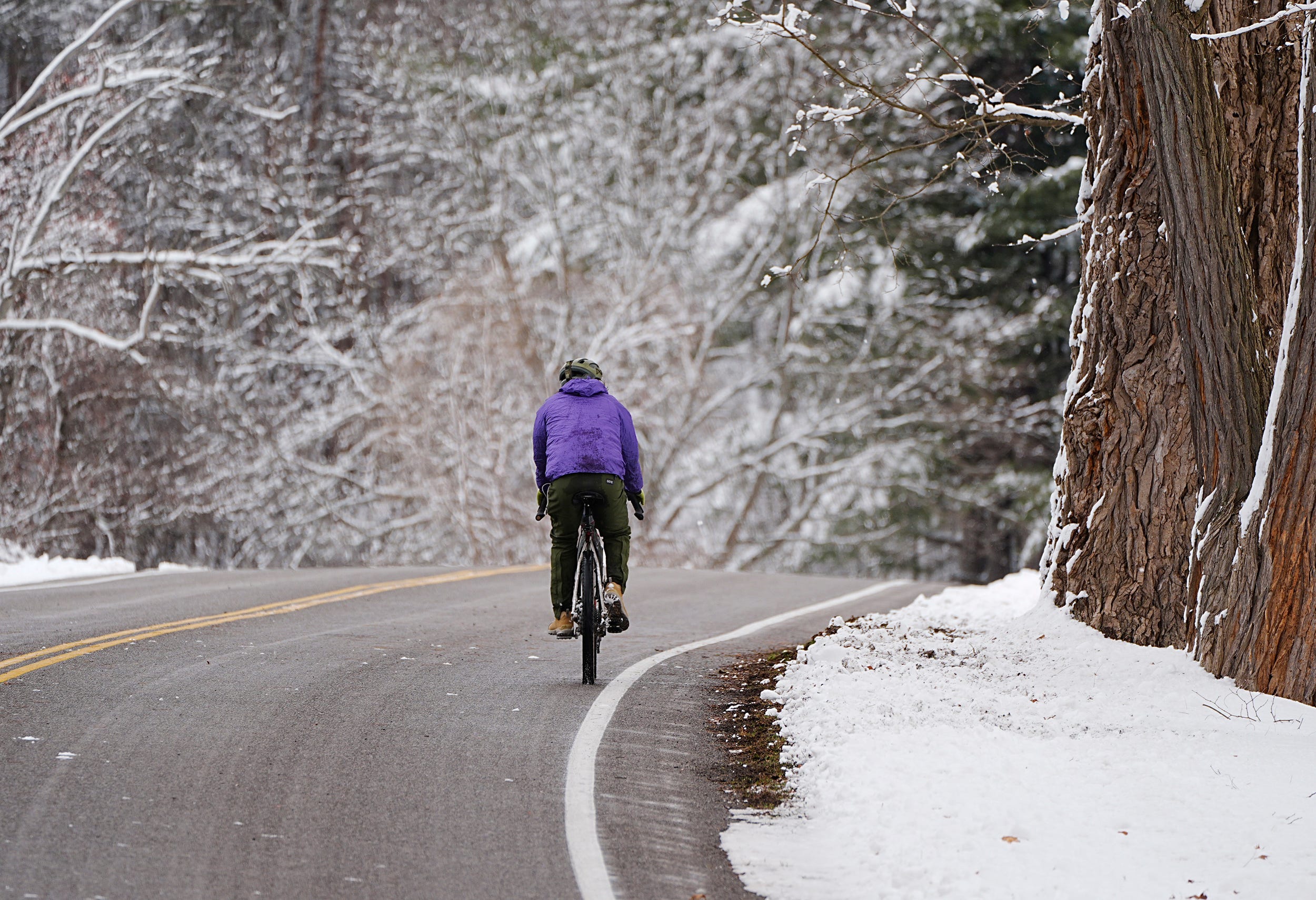 Old Farmer's Almanac gives outlook for snow on Thanksgiving in New York