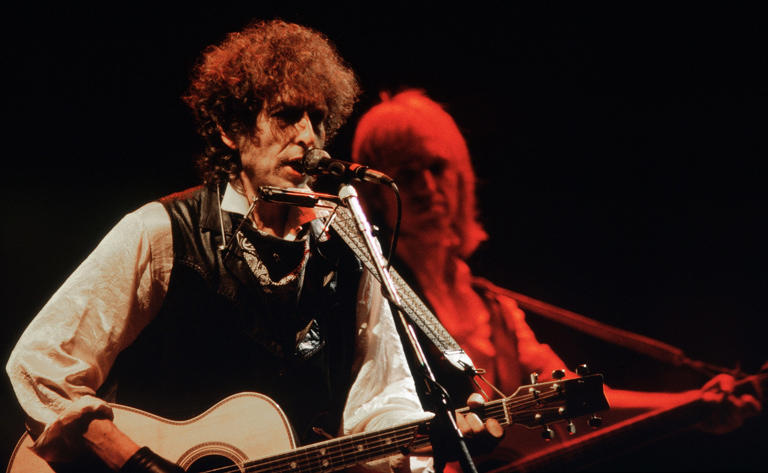 Bob Dylan has 6 children from his 2 ex-wives. Here's what to know about ...