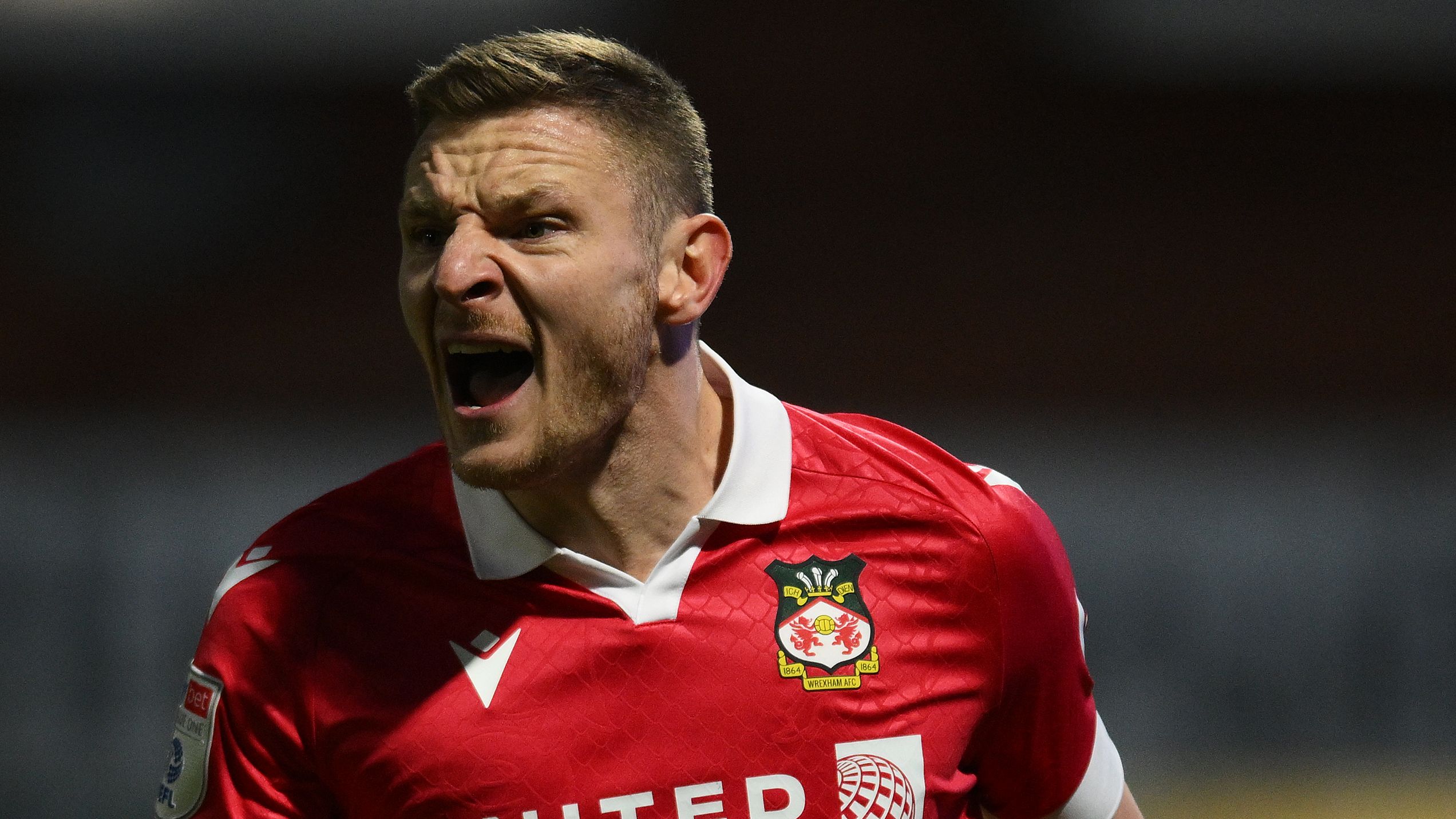Wrexham win it at the death, again! Steven Fletcher gives Phil ...