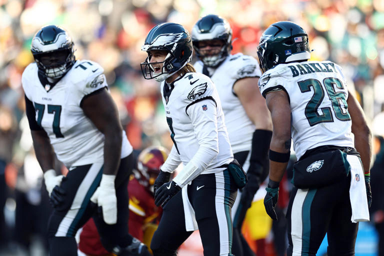 Jalen Hurts ruled out vs. Cowboys due to concussion. A top Eagles LB ...