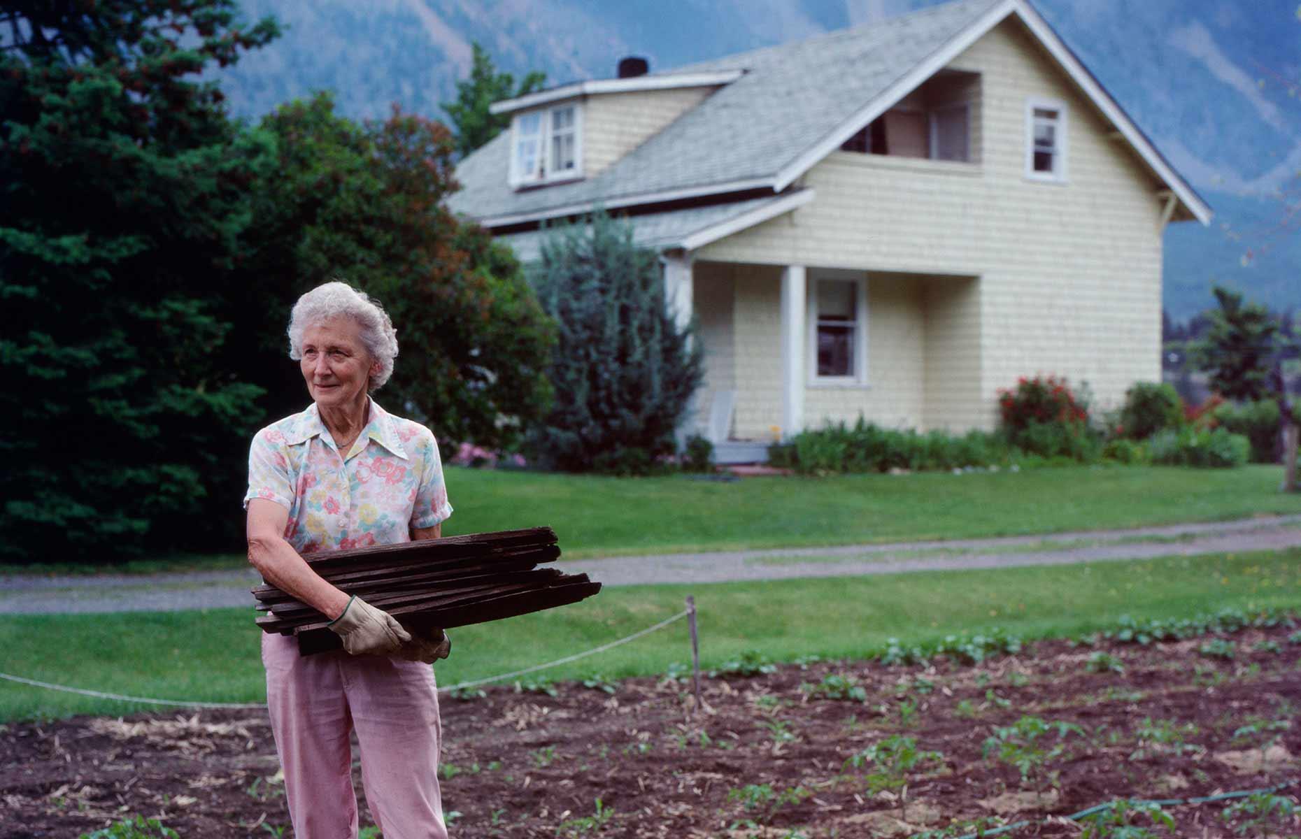 Amazing vintage photos reveal the history of Canada's most eclectic houses