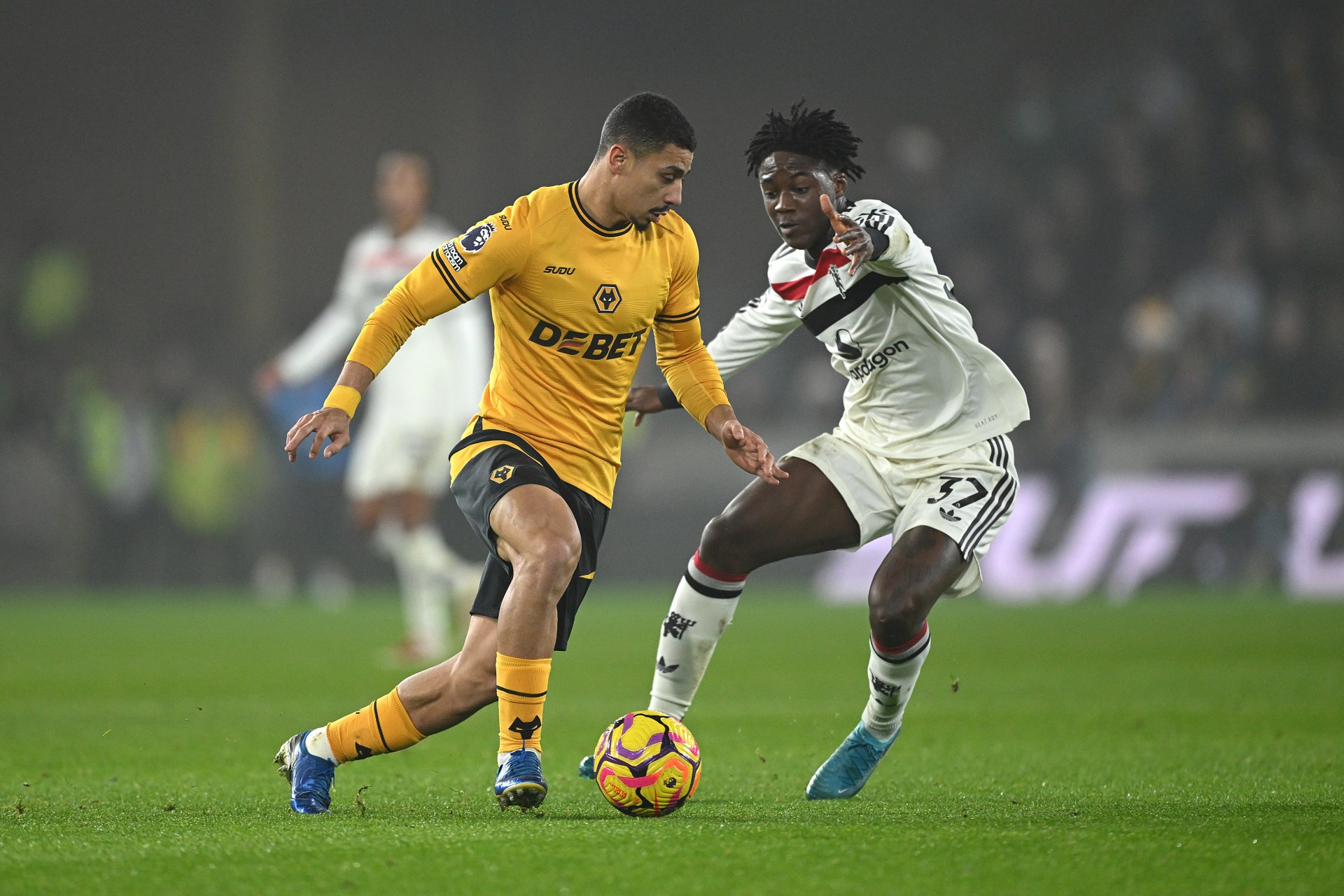 Wolves vs Man Utd LIVE: Premier League latest score and goal updates