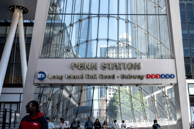 NJ Transit, LIRR resume with delays after Penn Station track car fire