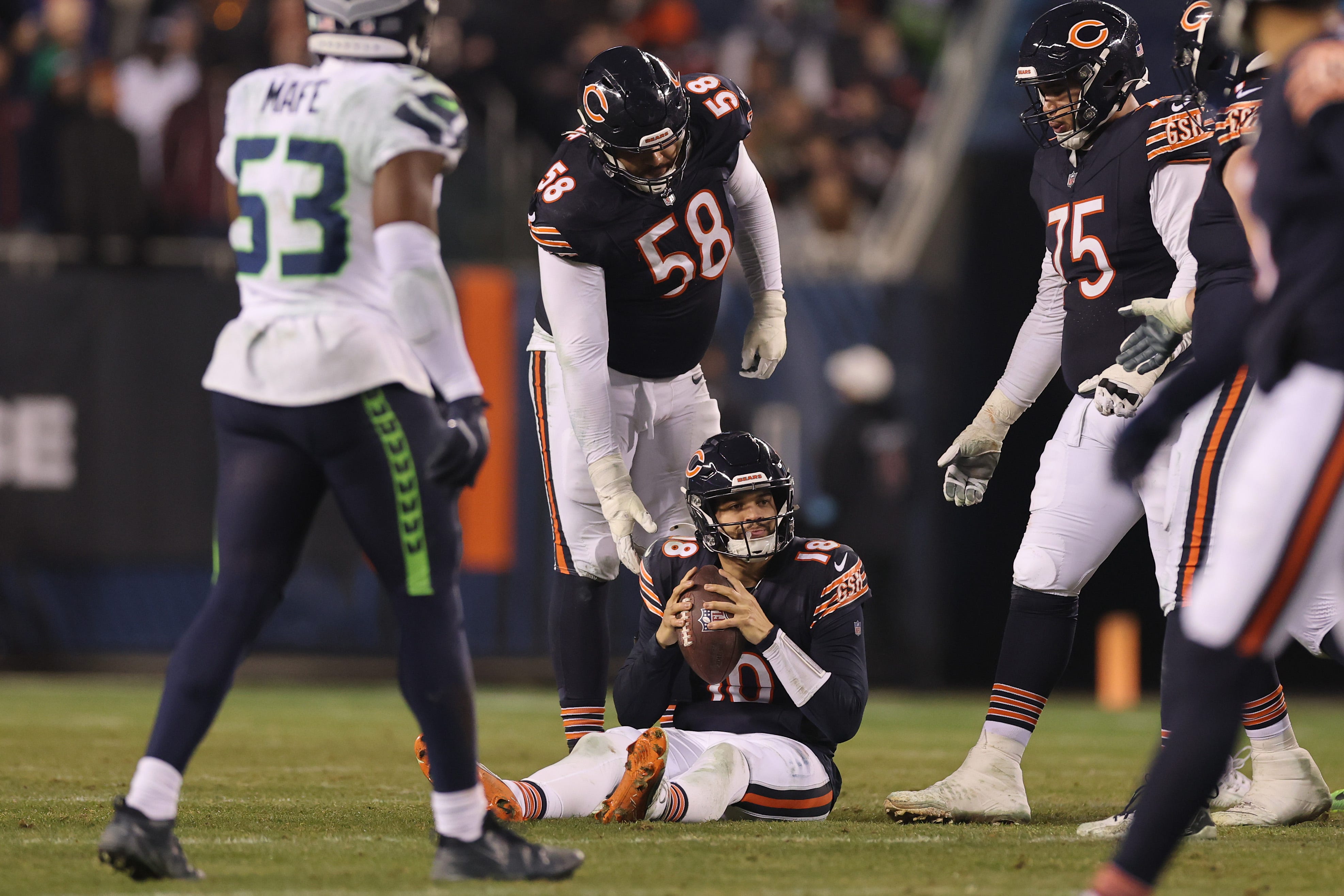 Bears 2024 OL review: Major overhaul necessary for incredibly weak unit