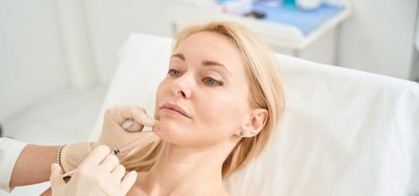 Acide hyaluronique : les recommandations et soins post-injections Acide hyaluronique : les recommandations et soins post-injections